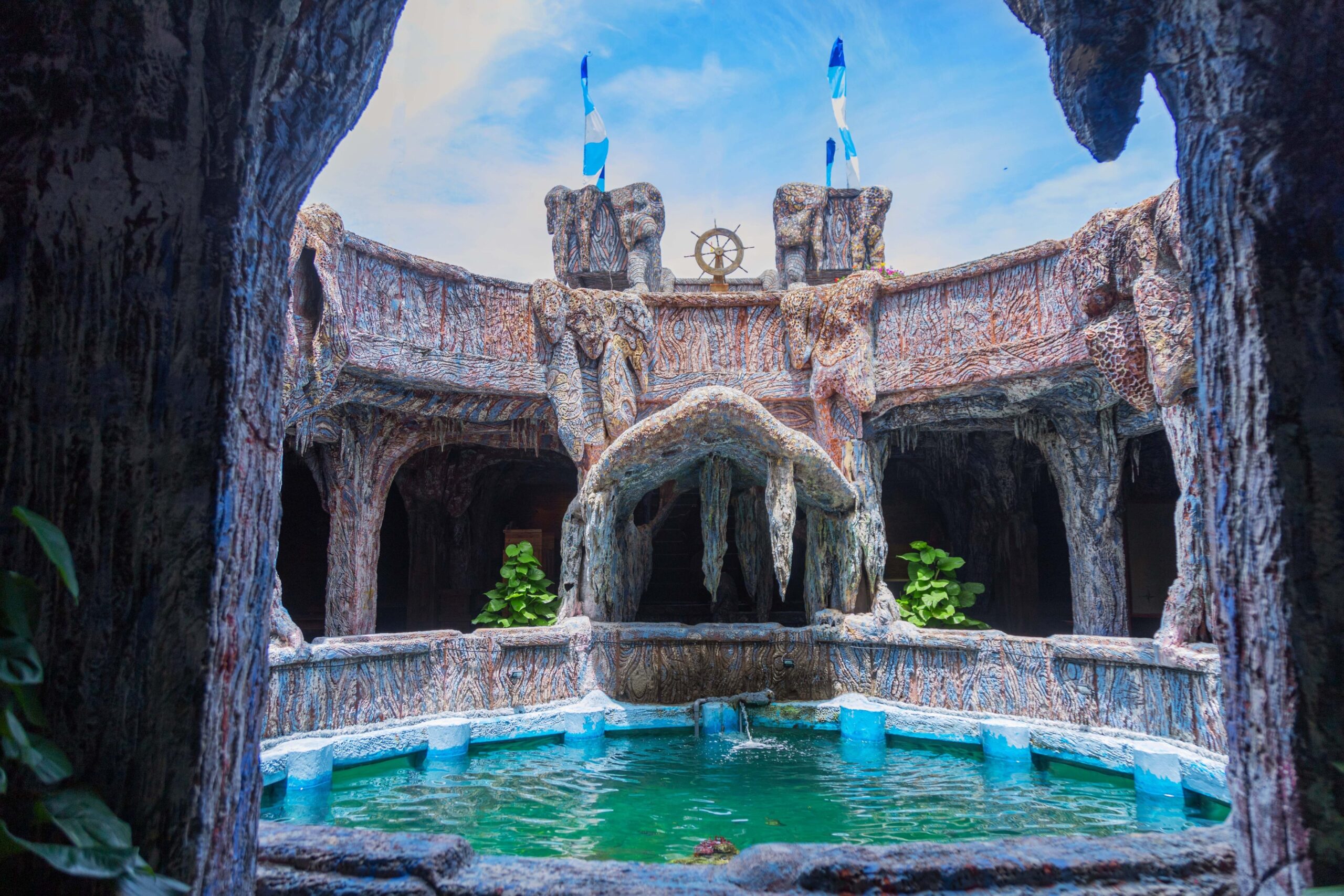 Thủy Cung Trí Nguyên | CÔNG TY TNHH DU LỊCH TRÍ NGUYÊN - NHA TRANG